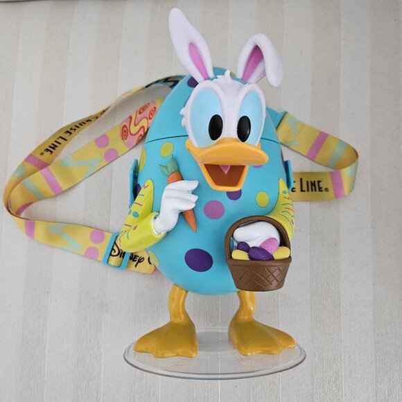 Disney | Holiday | New Disney Donald Duck Easter Egg Sipper Cup Disney ...